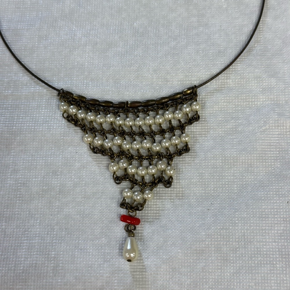 Metal, Dar, Pearls Are Very Good I Think Real Pearls,… - Gem